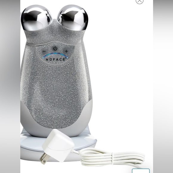 NuFace | Skincare | Nuface Trinity Starter Kit Gently Used | Poshmark